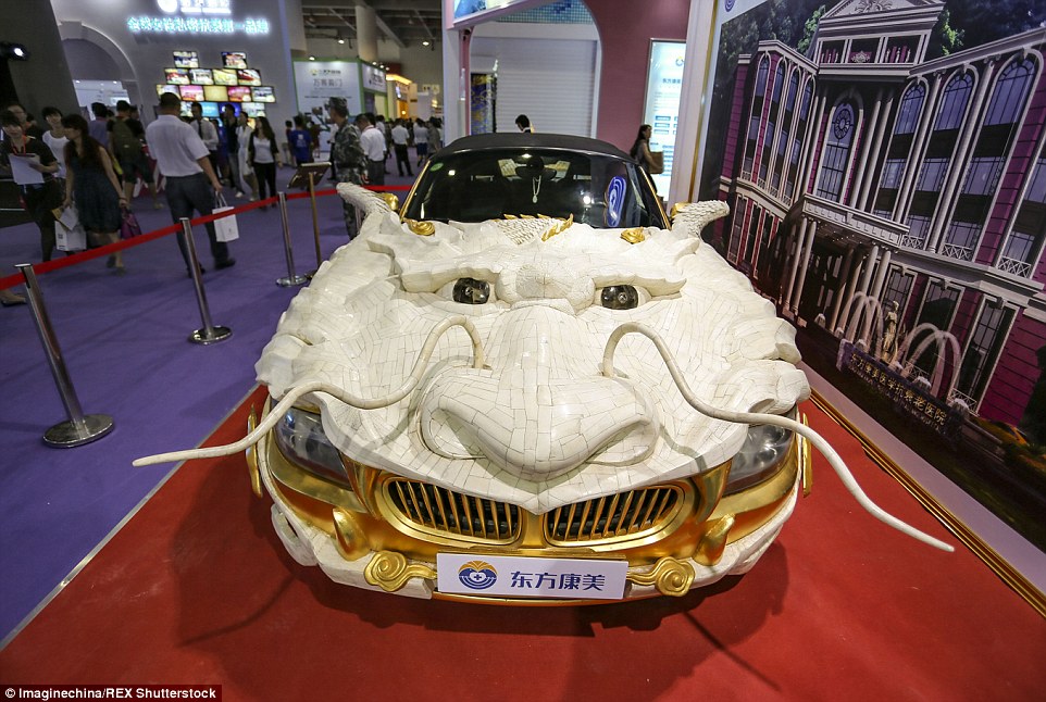 “Siêu xe rồng” dát vàng, thú chơi ngông của đại gia Trung Quốc