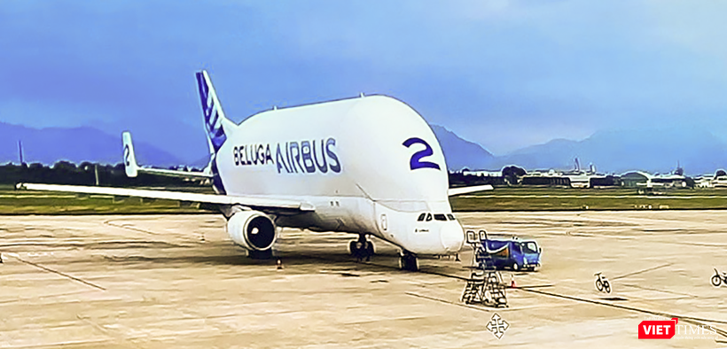 Ngắm máy bay siêu khủng Airbus A300-600ST lần đầu tới Đà Nẵng