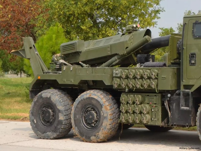 Trung Quốc giới thiệu pháo tự hành trên xe tải SH-15 tại Triển lãm Quốc ...