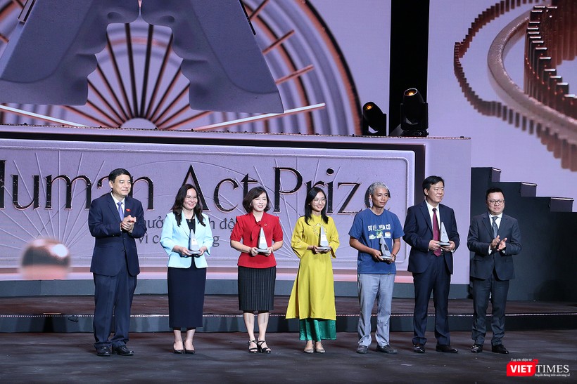 28 dự án và sáng kiến vì cộng đồng Việt Nam được vinh danh tại Giải ...