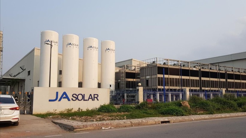 JA Solar – tập đoàn sản xuất pin mặt trời Trung Quốc rót thêm 8.600 tỉ ...